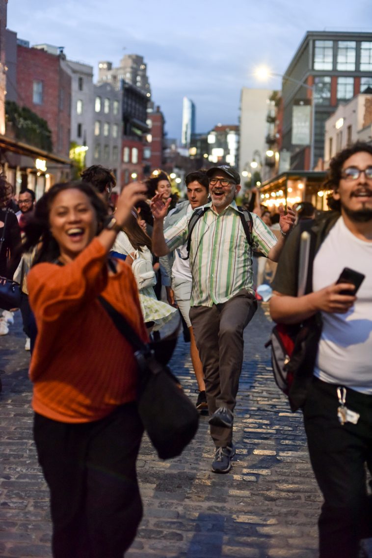 The Mp3 Experiment Seventeen - Improv Everywhere